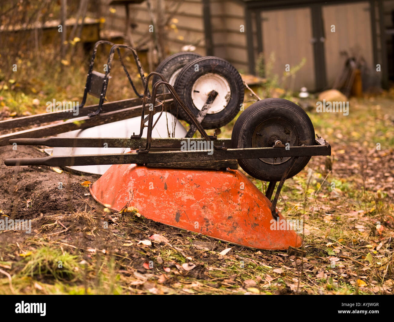Wheelbarrows hi-res stock photography and images - Alamy