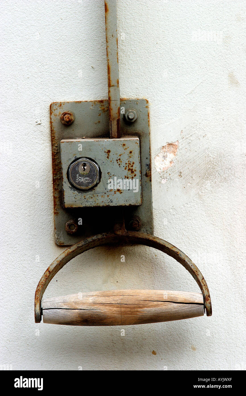 old locked handle Stock Photo - Alamy