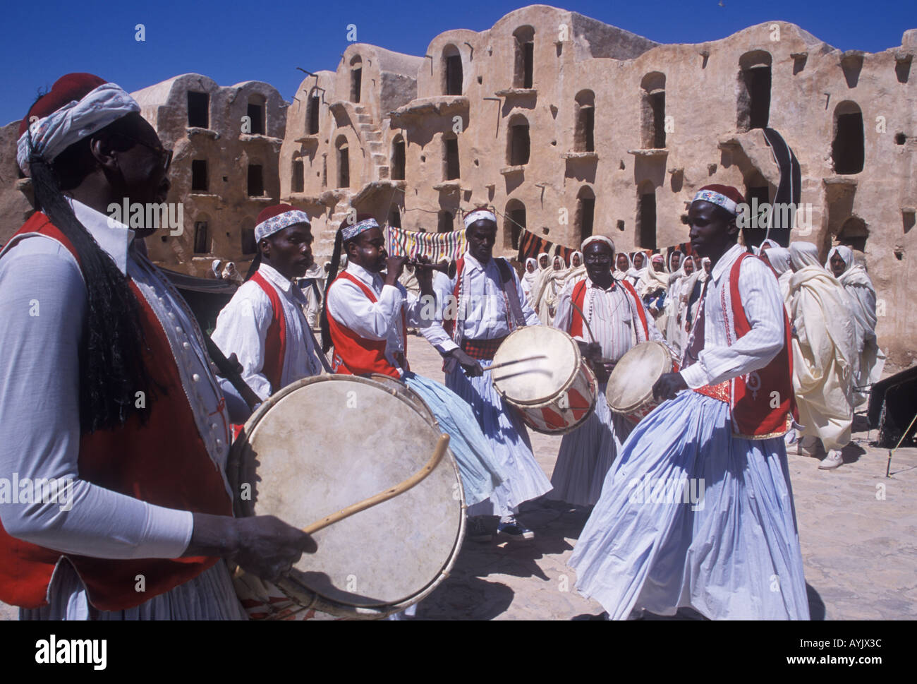 Sahara Desert Musicians High Resolution Stock Photography and Images ...