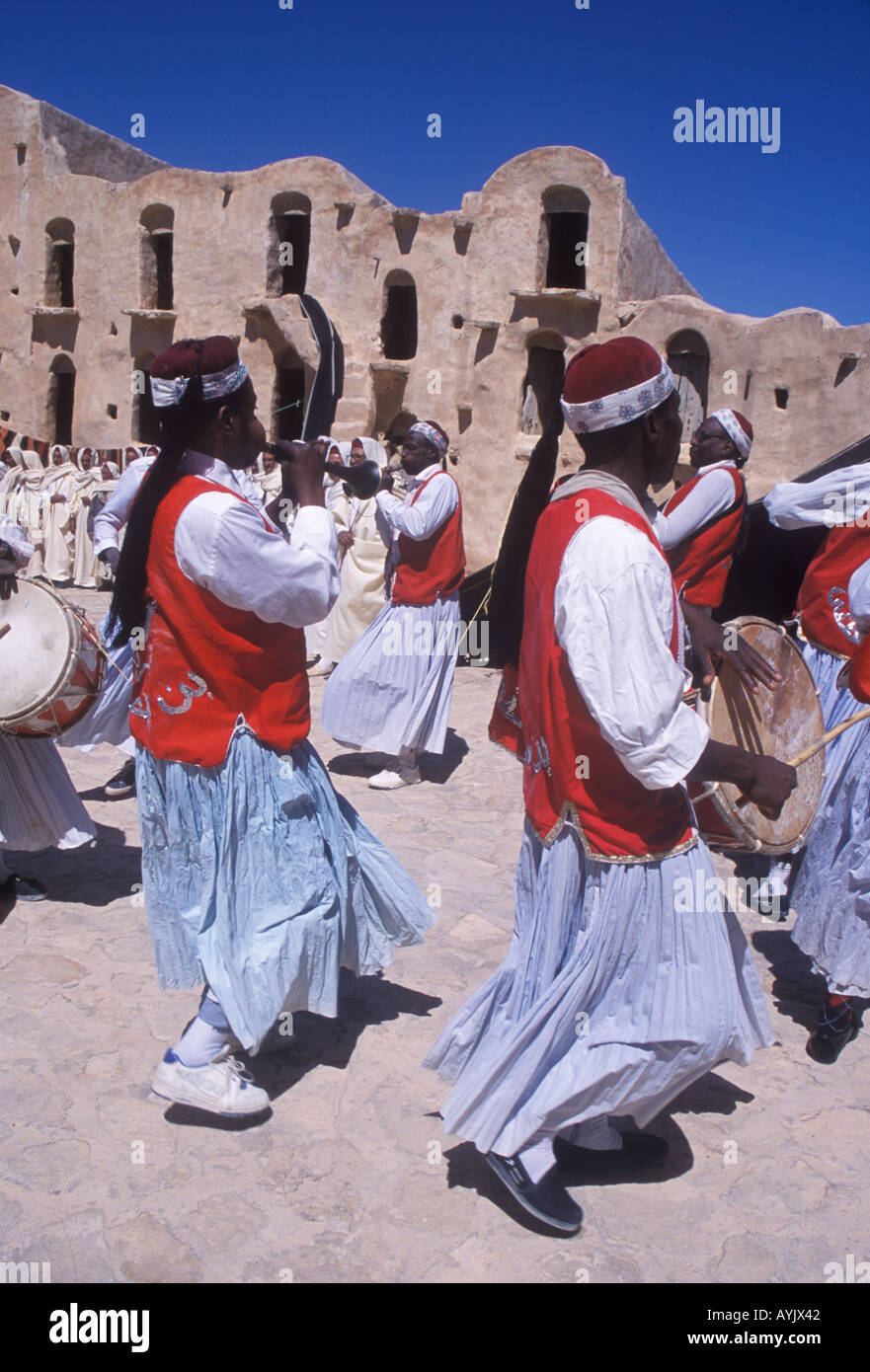 Sahara Desert Musicians High Resolution Stock Photography and Images ...