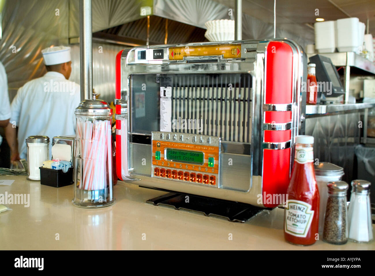 Old fashioned jukebox in american style diner Stock Photo - Alamy