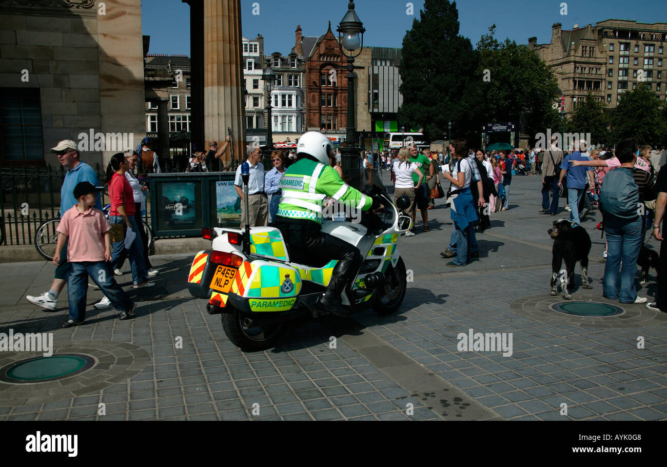 Scottish paramedic hi-res stock photography and images - Alamy