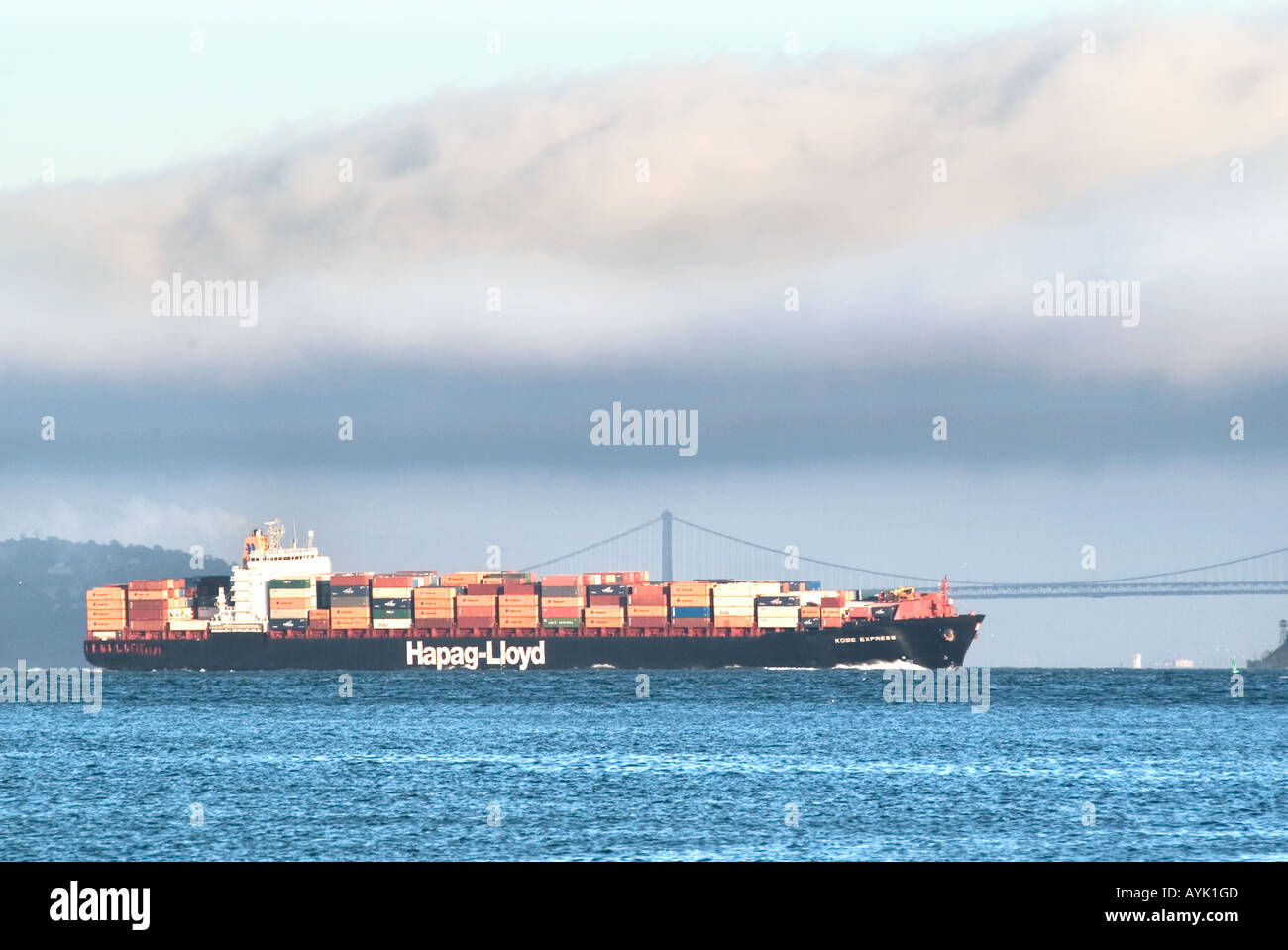 Ship profile hi-res stock photography and images - Alamy