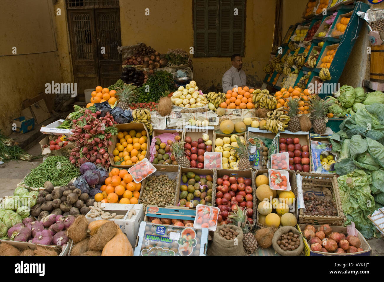 Different spices in the Sharia as Souq Bazar Aswan or Assuan Nile ...