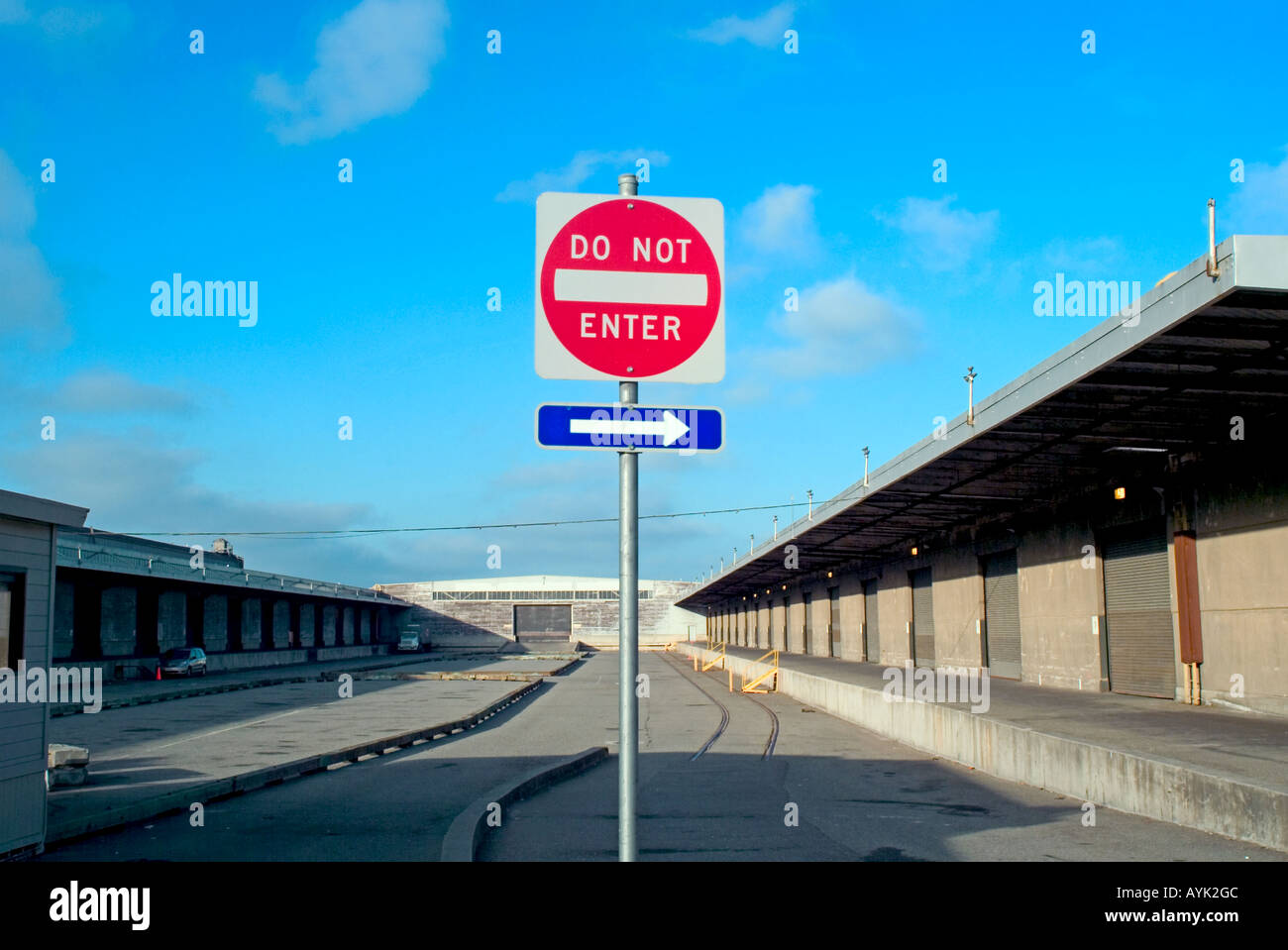 DO NOT ENTER road sign Stock Photo - Alamy