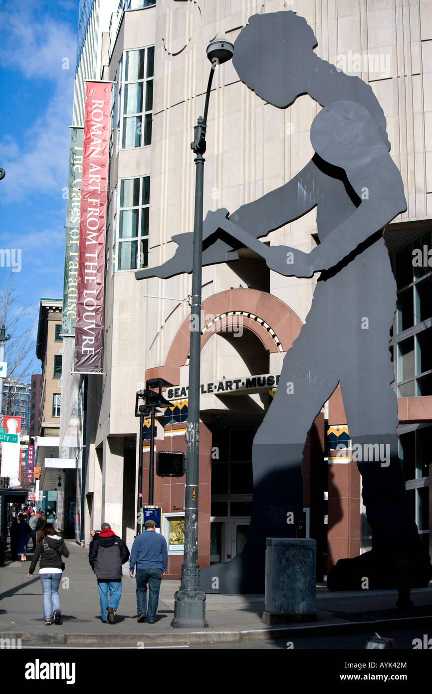 Huge Hammering Man Sculpture at Seattle Art Museum Seattle Washington ...