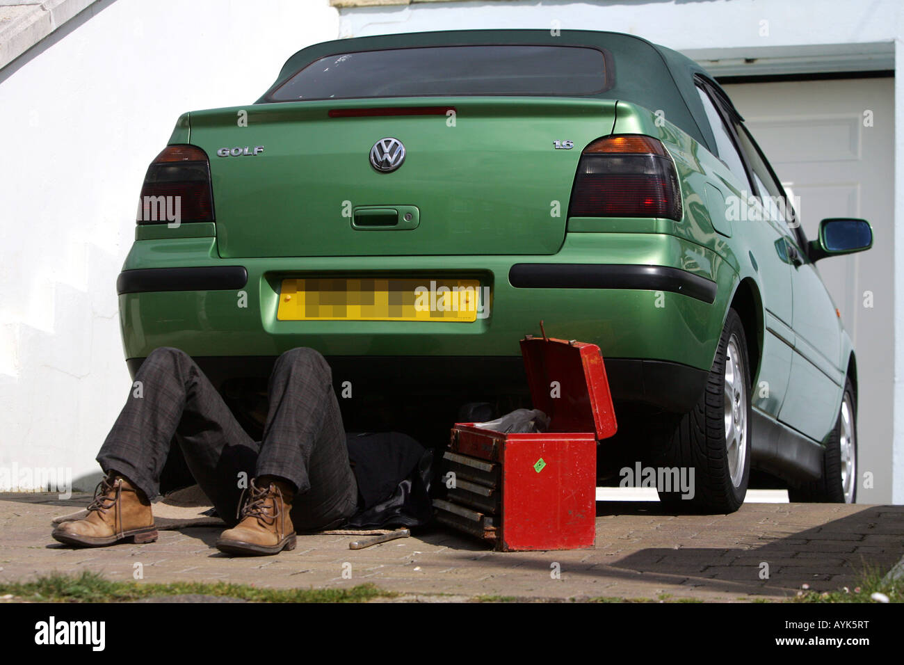 Working In Hot Sun High Resolution Stock Photography and Images - Alamy