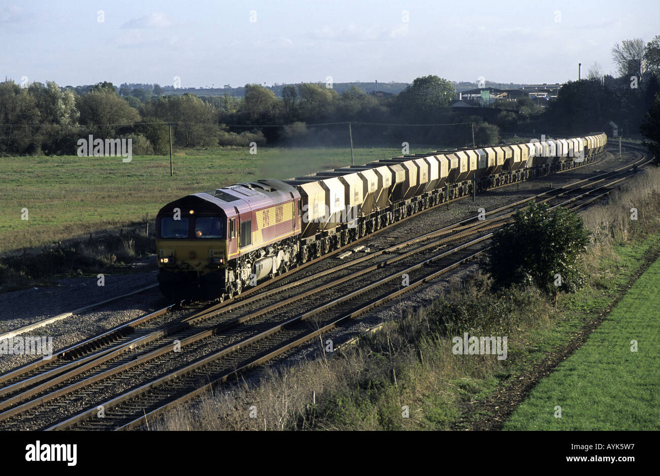 Diesel main line train hi-res stock photography and images - Alamy