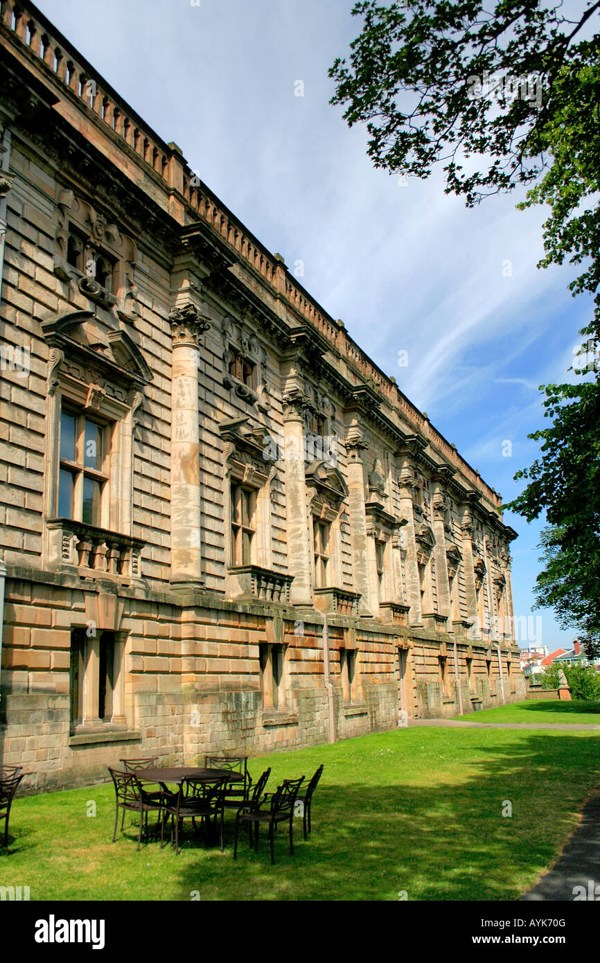 Nottingham castle gardens hi-res stock photography and images - Alamy