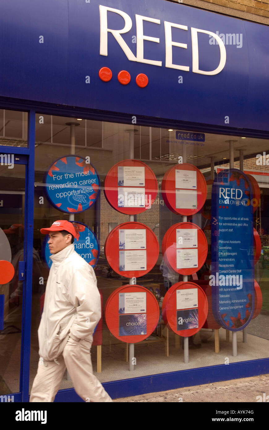 Exterior of REED employment agency High Street Hounslow Middlesex Stock ...