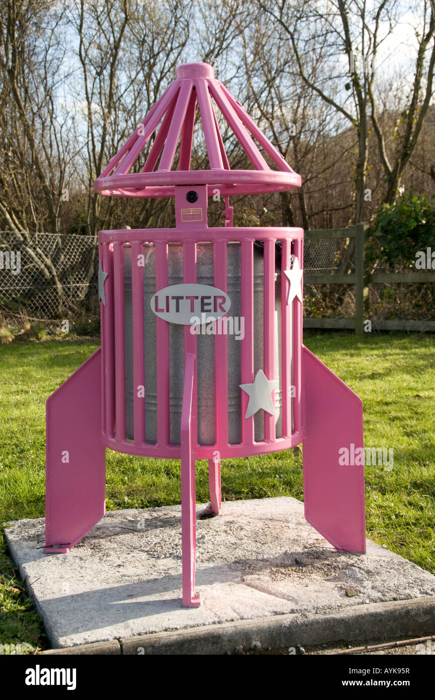 Playground litter hi-res stock photography and images - Alamy