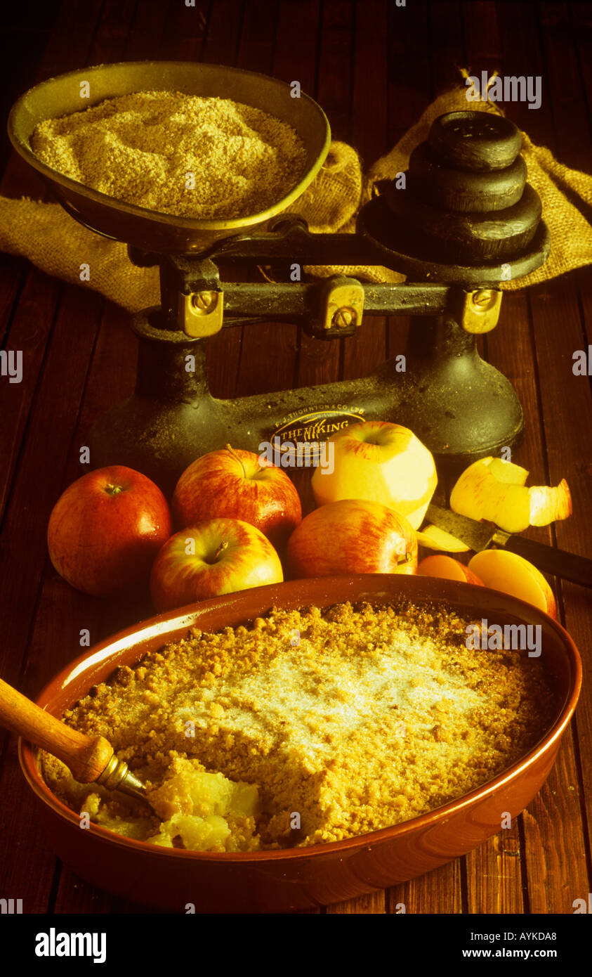Apple crumble Traditional British Food Stock Photo - Alamy