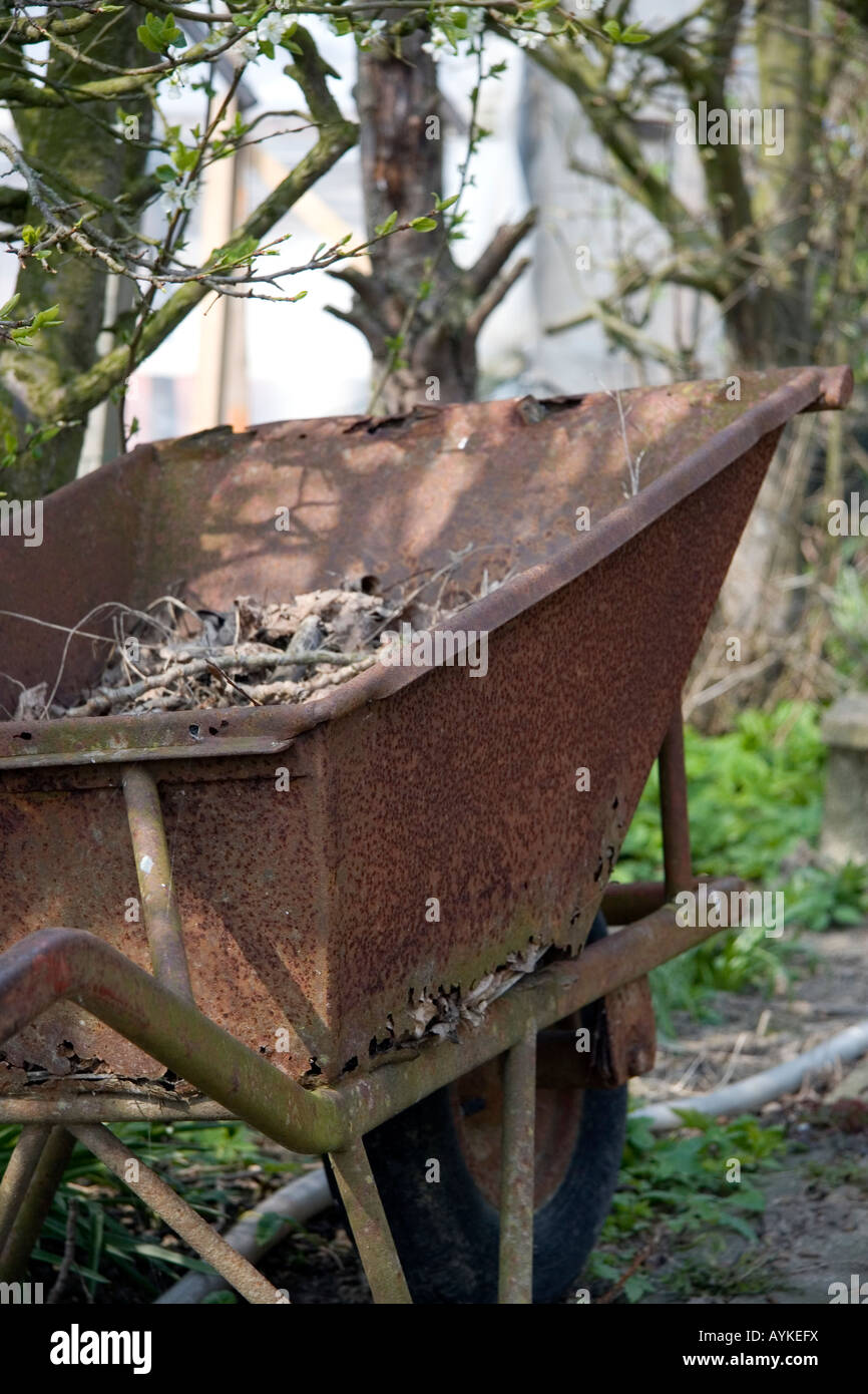 Wheelbarrow with one wheel hi-res stock photography and images - Alamy