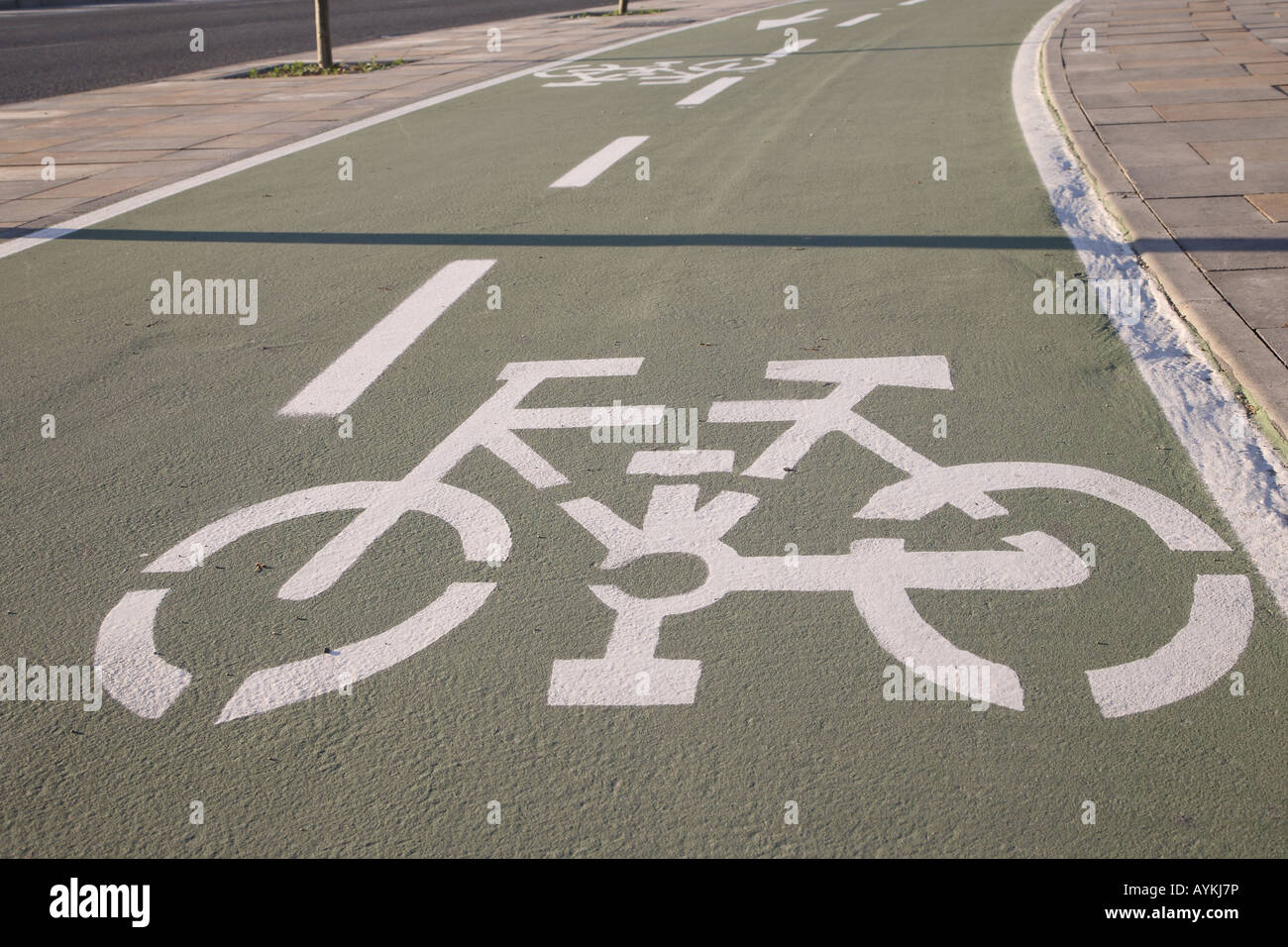 Cycle Path with Design of Bicycle Painted on Surface Stock Photo - Alamy