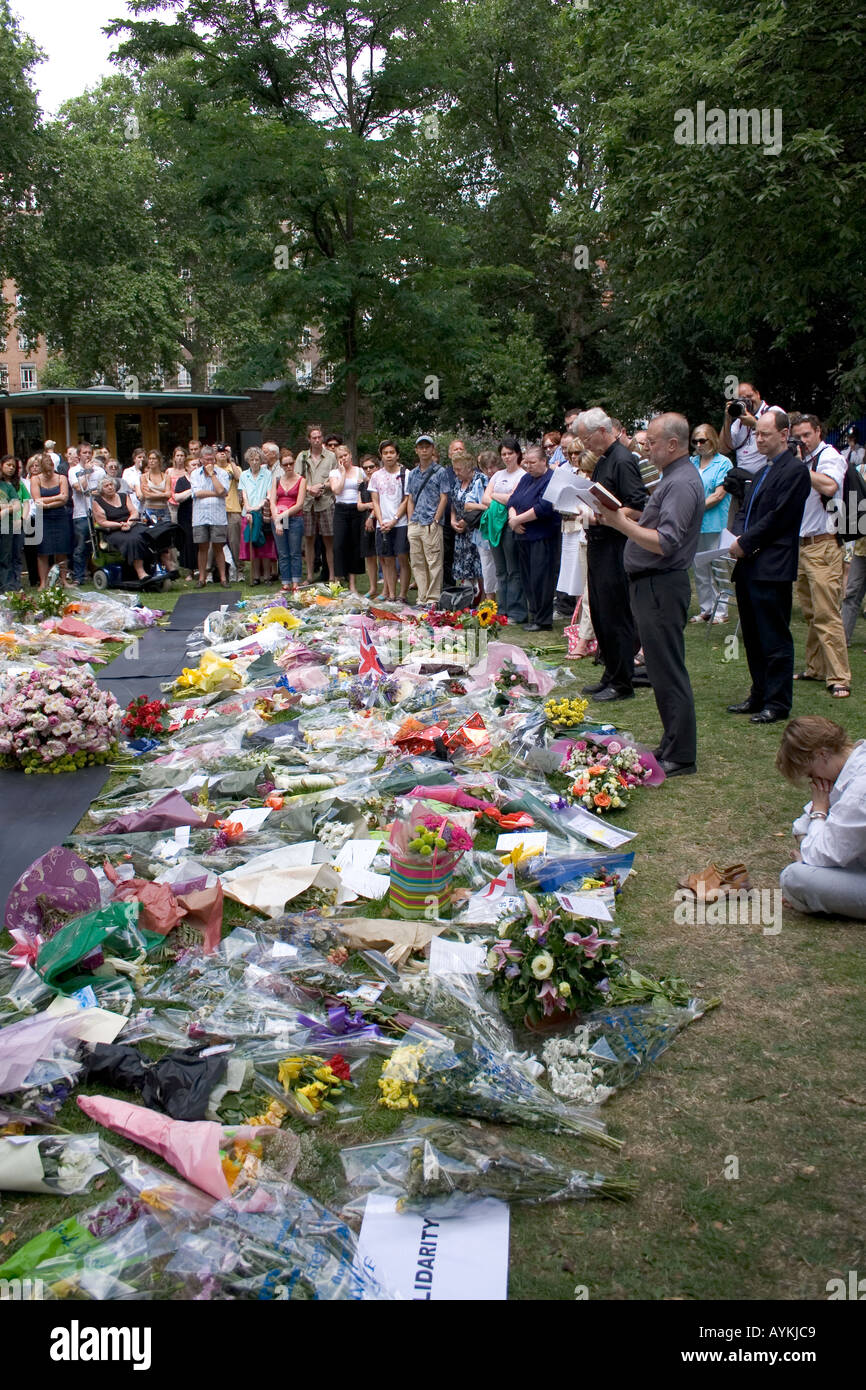 London bus bombing july 7 2005 hi-res stock photography and images - Alamy