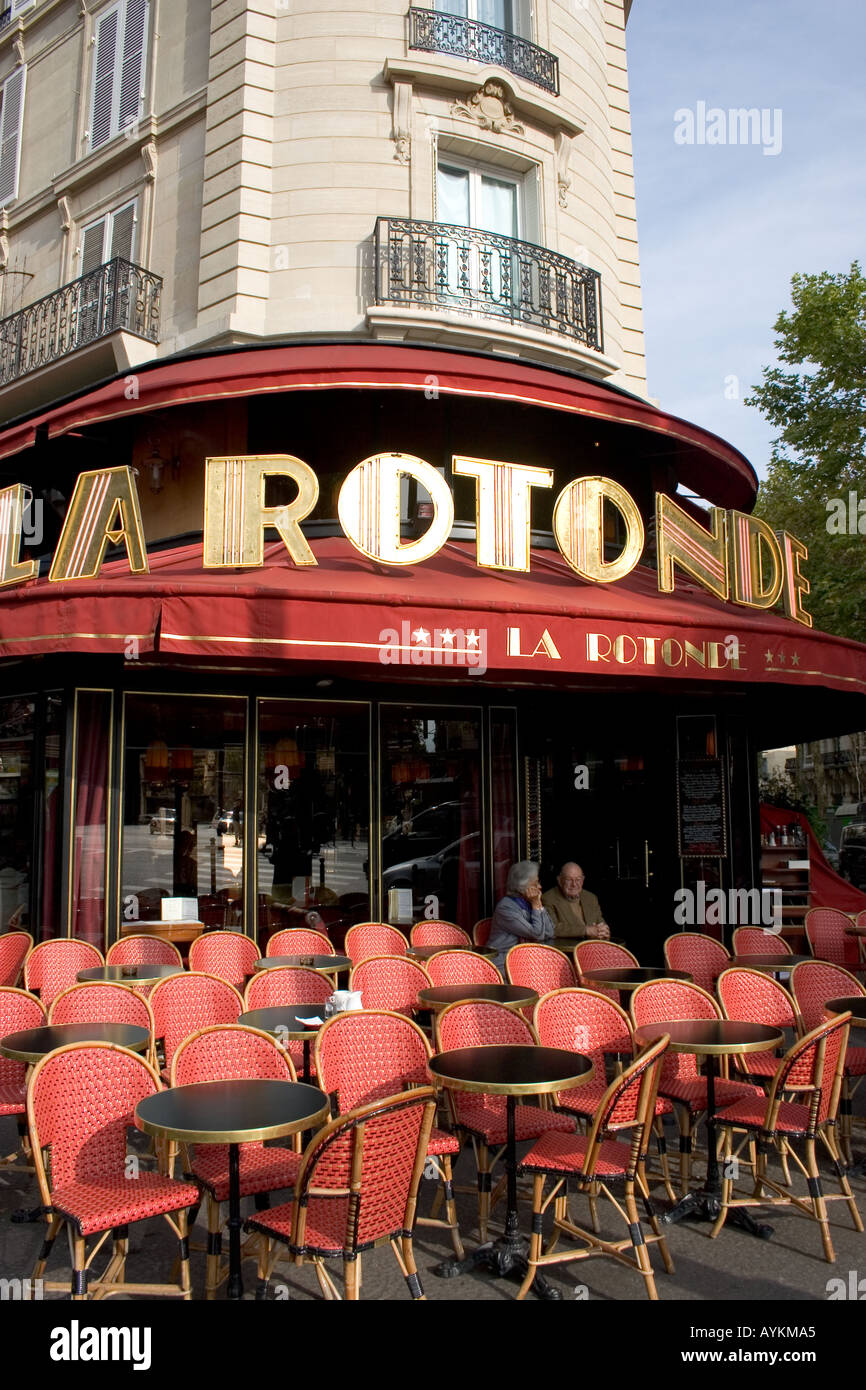 Cafe la rotonde hi-res stock photography and images - Alamy