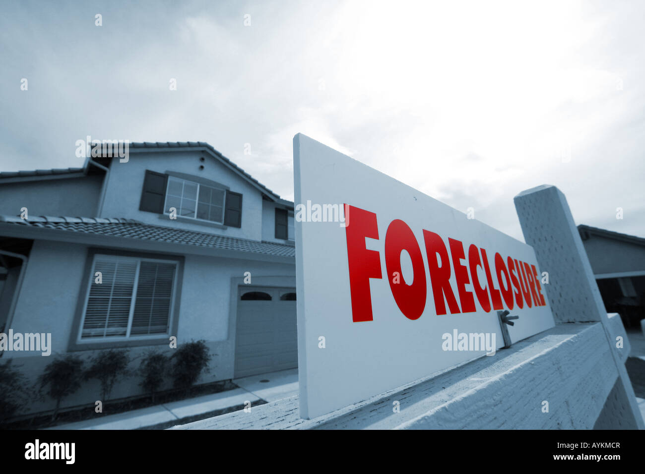 home in foreclosure Stock Photo - Alamy