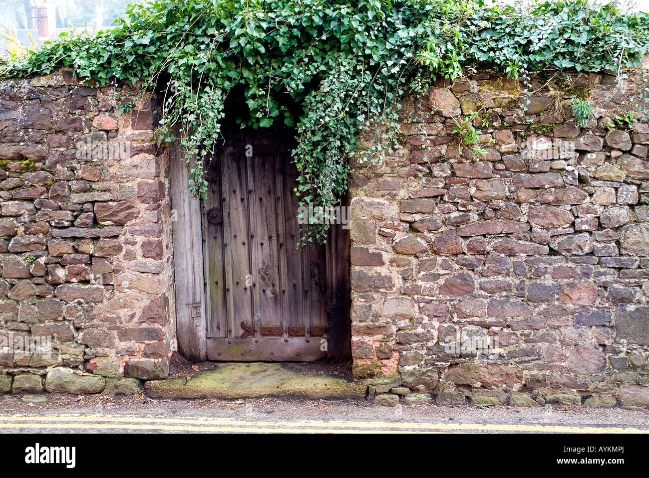 old door way Stock Photo - Alamy