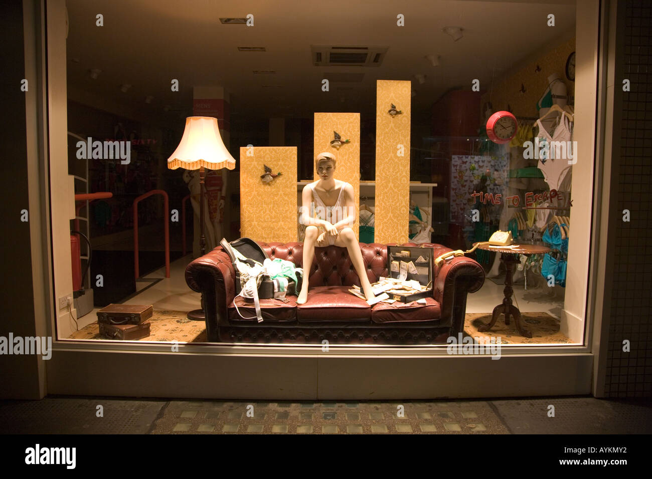 Shop window display in Covent Garden London England Stock Photo - Alamy