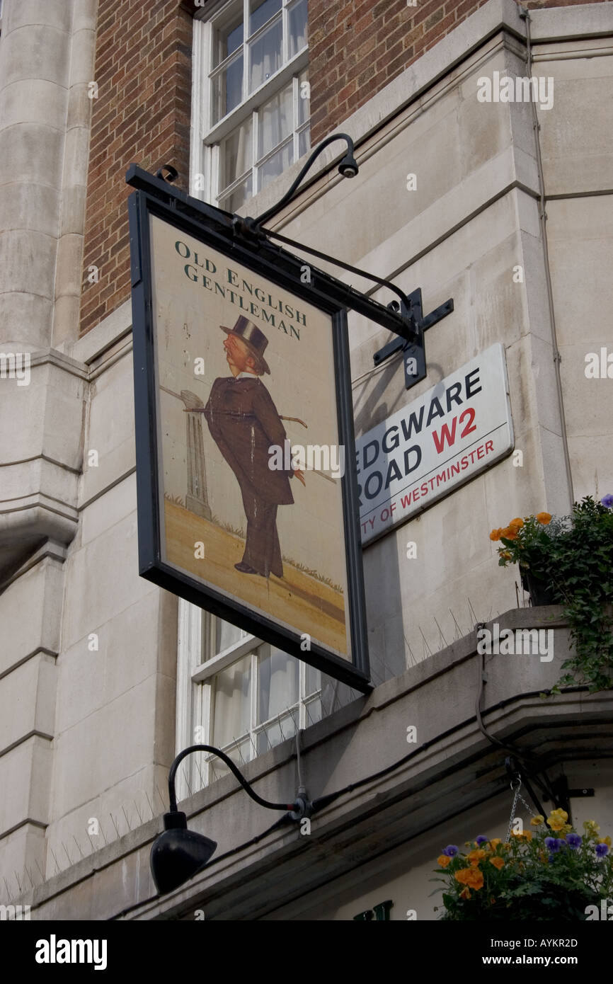 The old english pub sign hi-res stock photography and images - Alamy