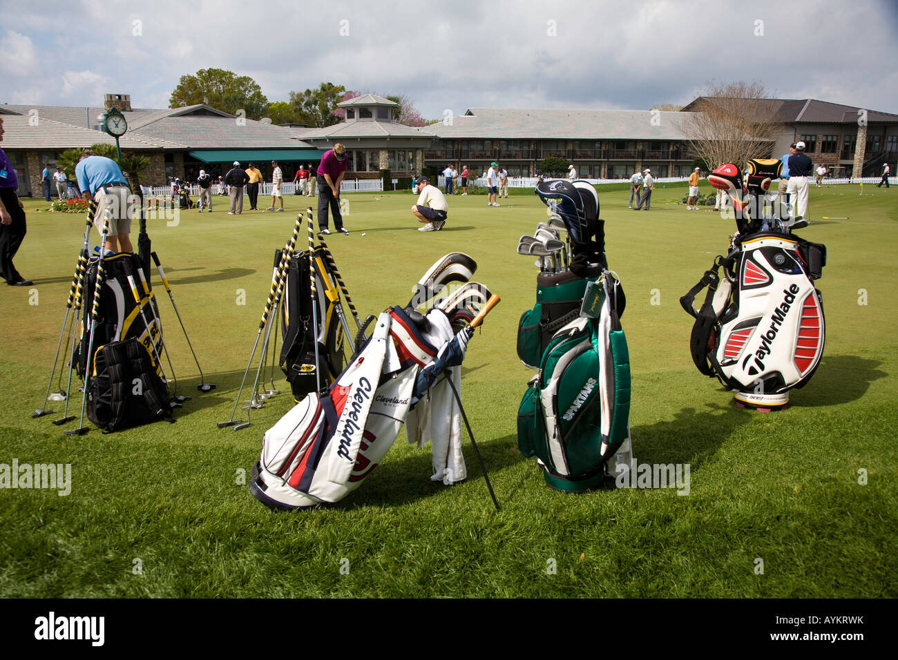 Professional golf tournament hi-res stock photography and images - Alamy