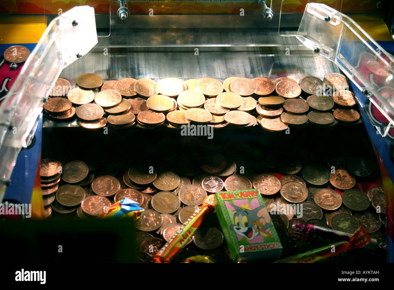 Penny game in amusement arcade in Brighton England Stock Photo - Alamy