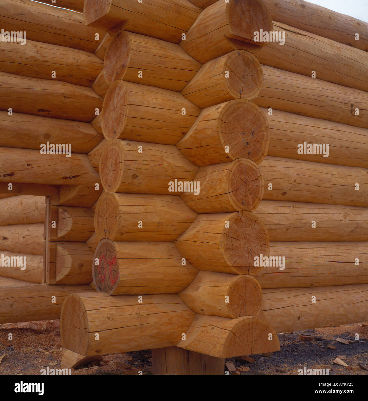Log cabin under construction hi-res stock photography and images - Alamy