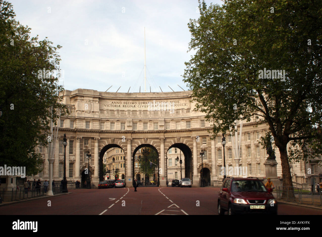 Designed by sir aston webb hi-res stock photography and images - Alamy