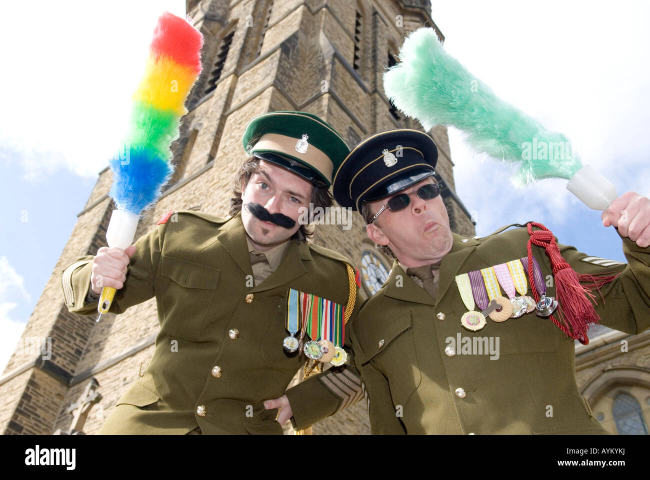 Street theatre comedy duo Stock Photo - Alamy