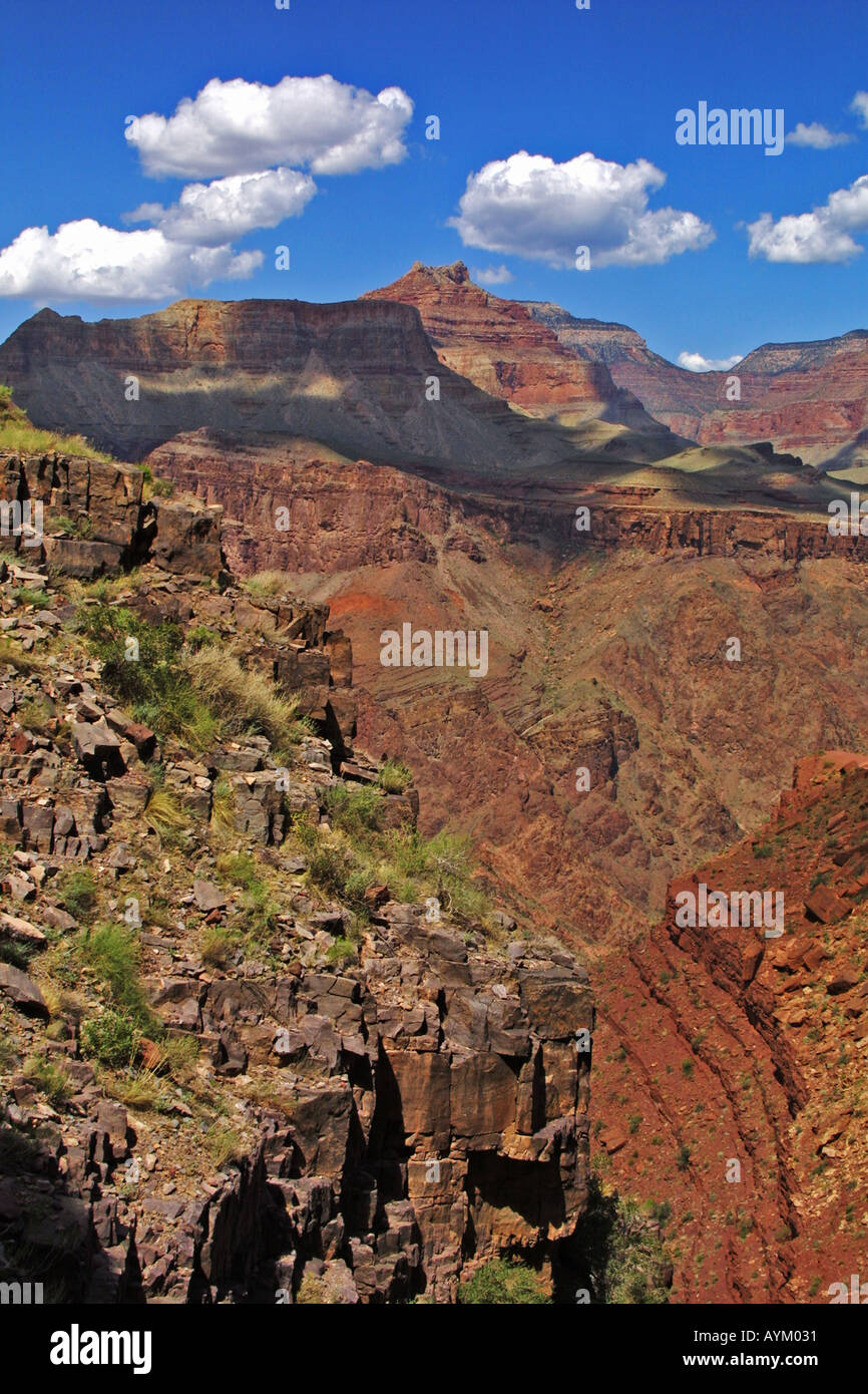 Hiking down the Bright Angel trail in the Grand Canyon National Park ...