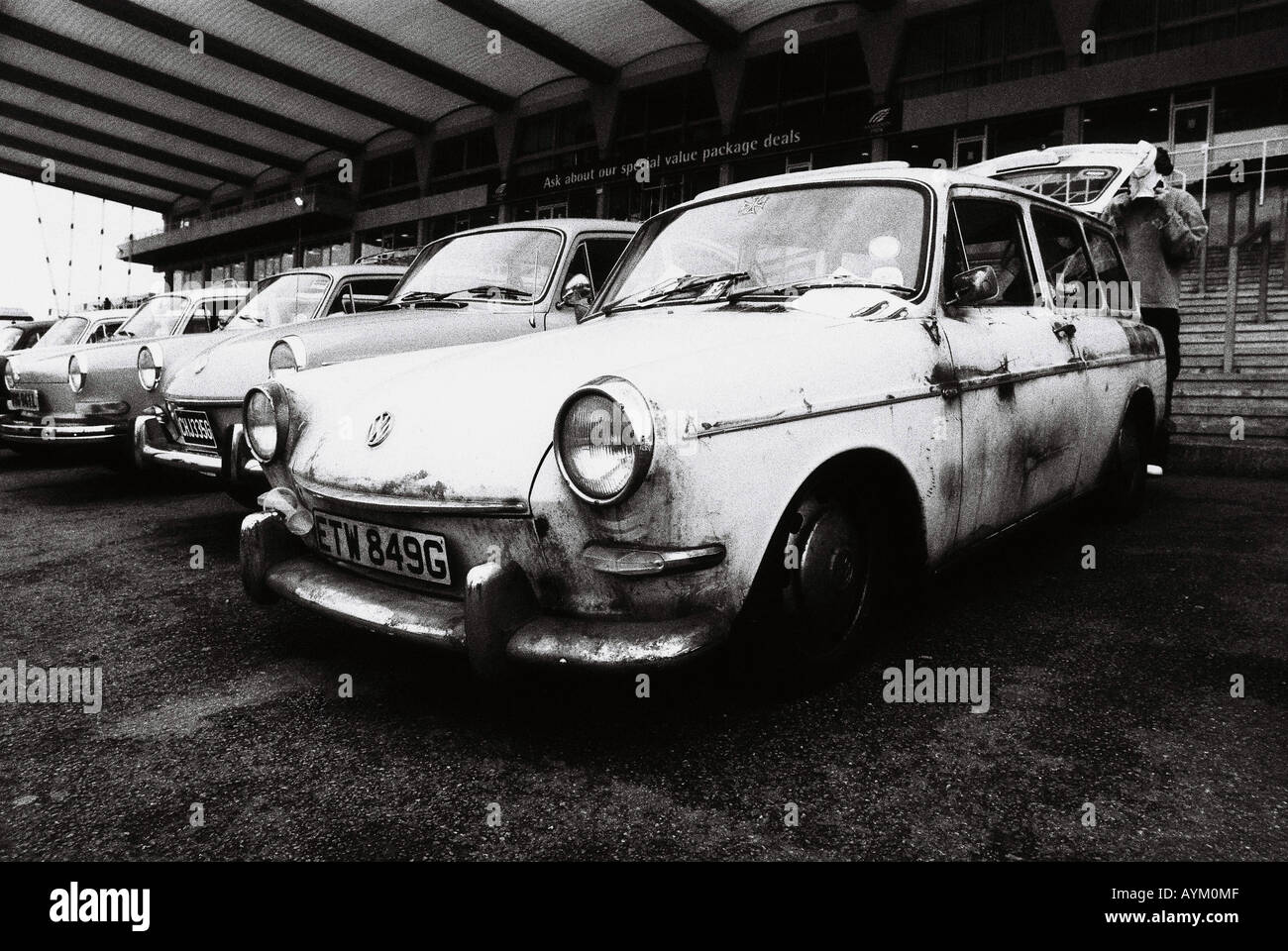 Vw bucket car hi-res stock photography and images - Alamy