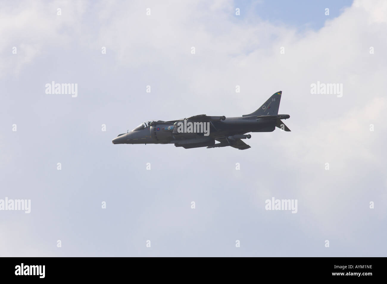 Harrier GR7 in hover Stock Photo - Alamy