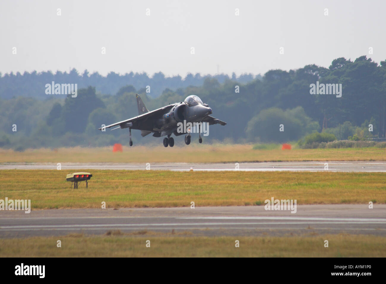 Aircraft intake duct hi-res stock photography and images - Alamy