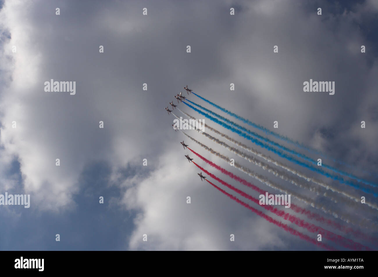 Big arrows hi-res stock photography and images - Alamy