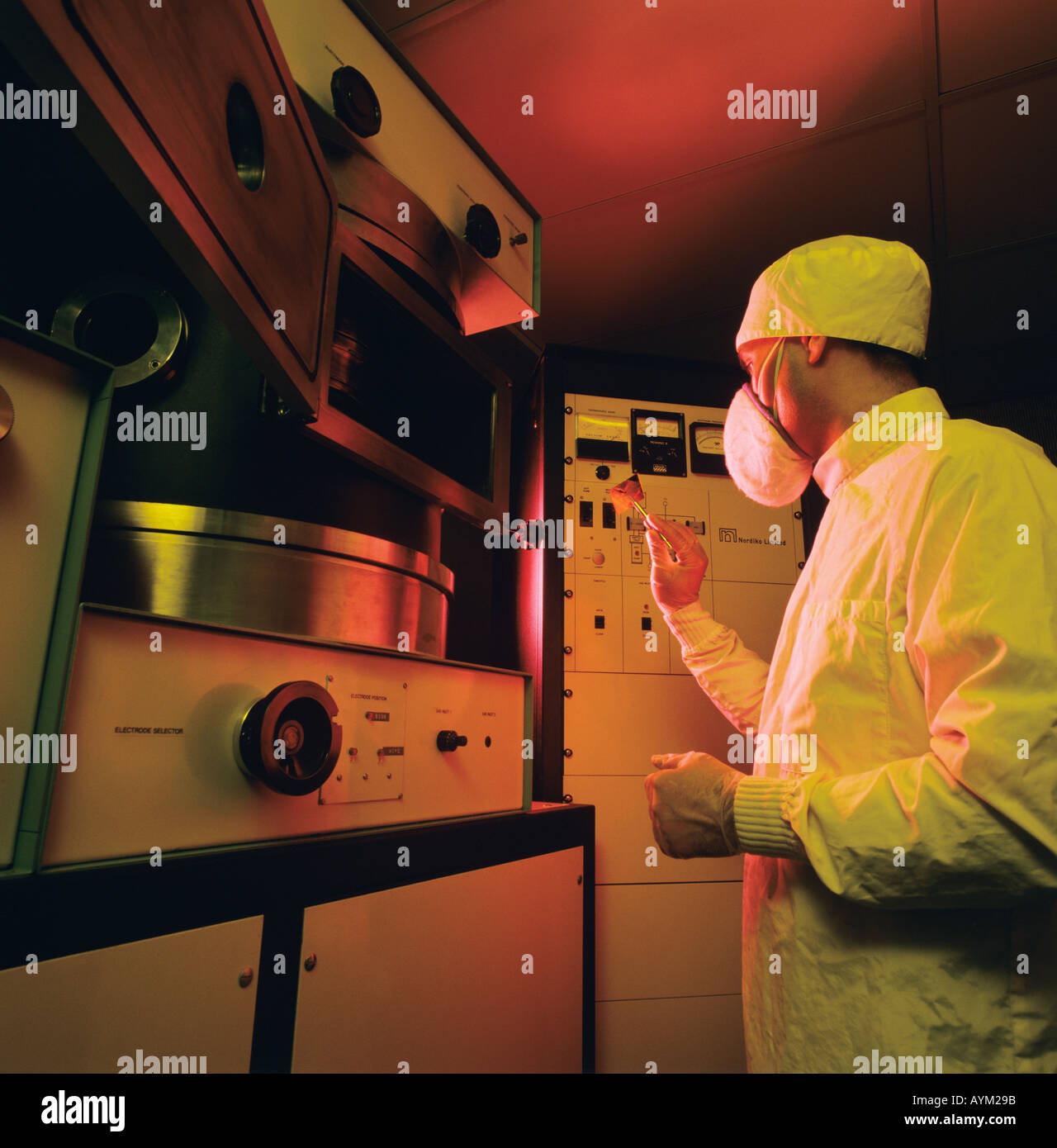 Thin Film Deposition Processing Stock Photo - Alamy