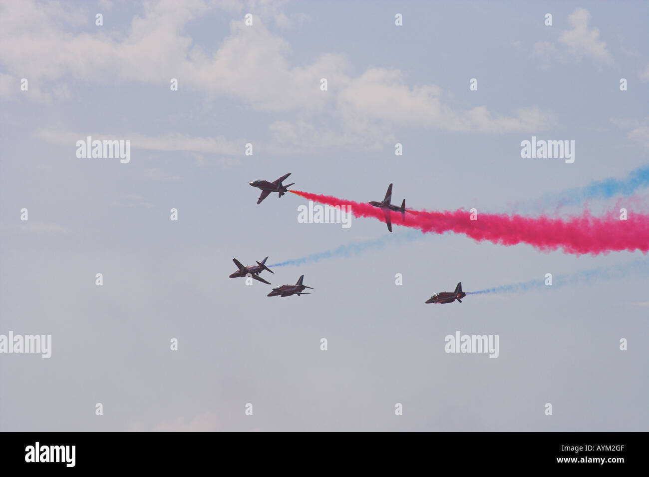 Red Arrows in formation transition Stock Photo - Alamy