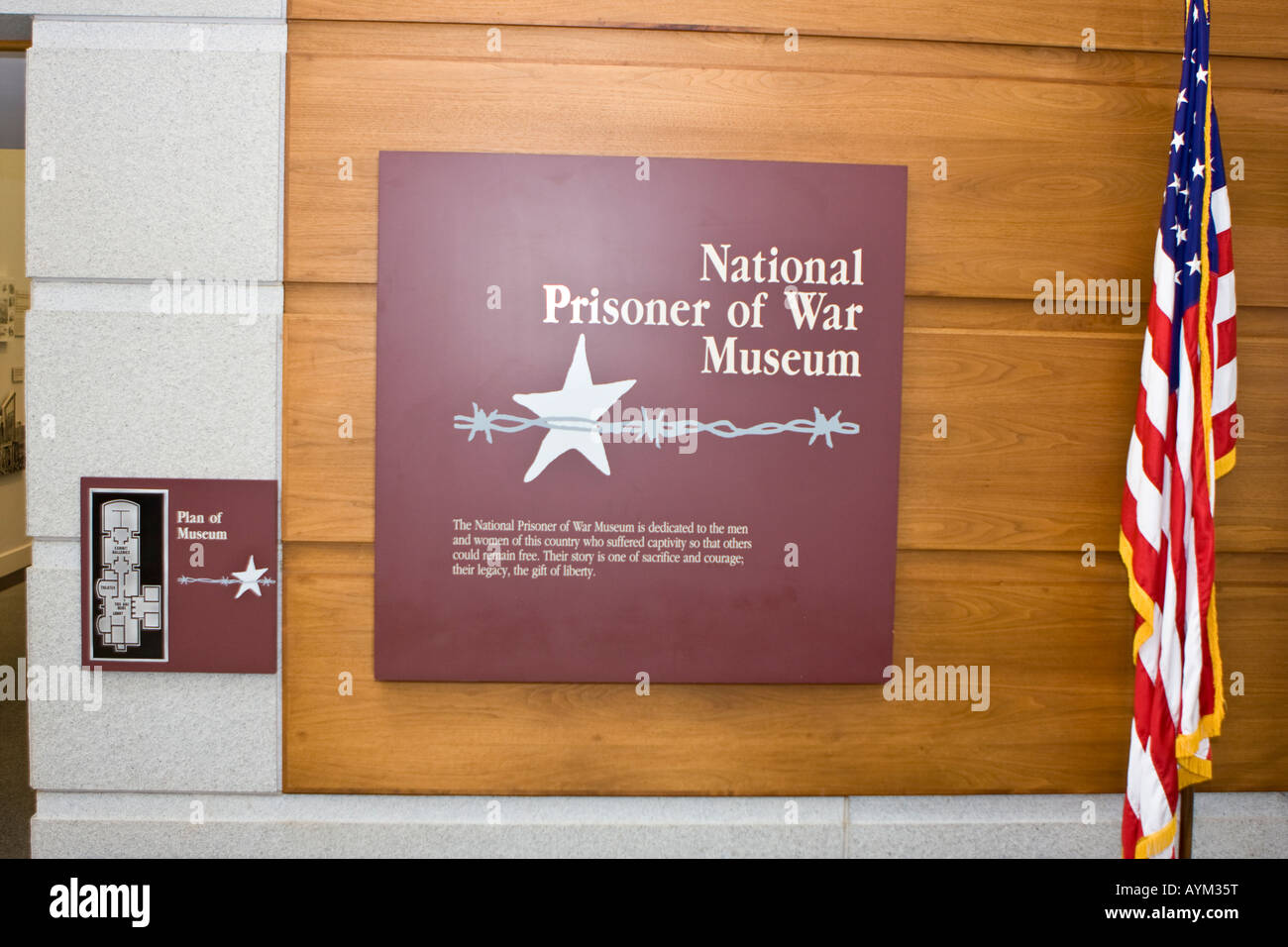 Pow memorial andersonville national historic hi-res stock photography ...