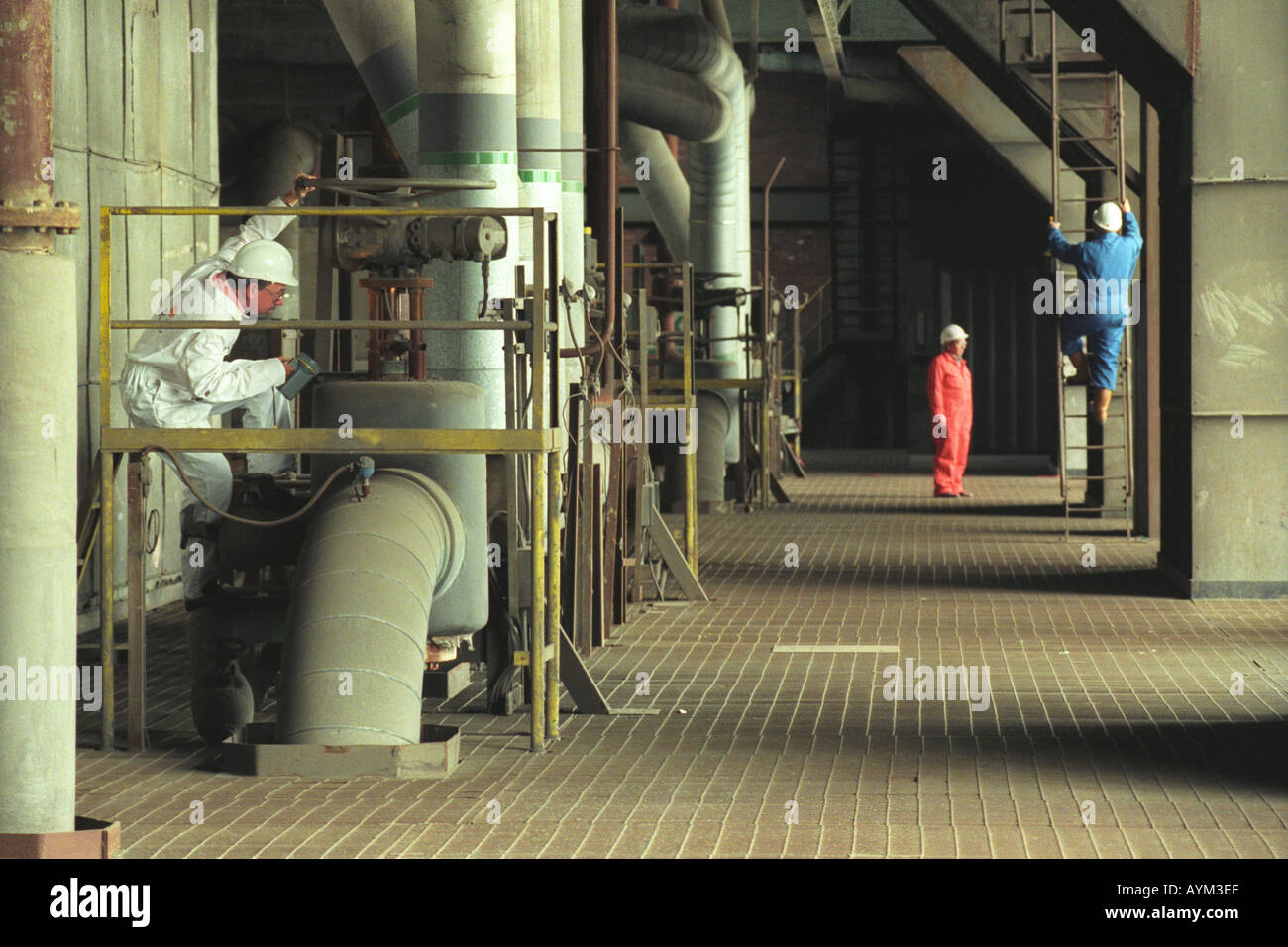Welsh power station interior hi-res stock photography and images - Alamy