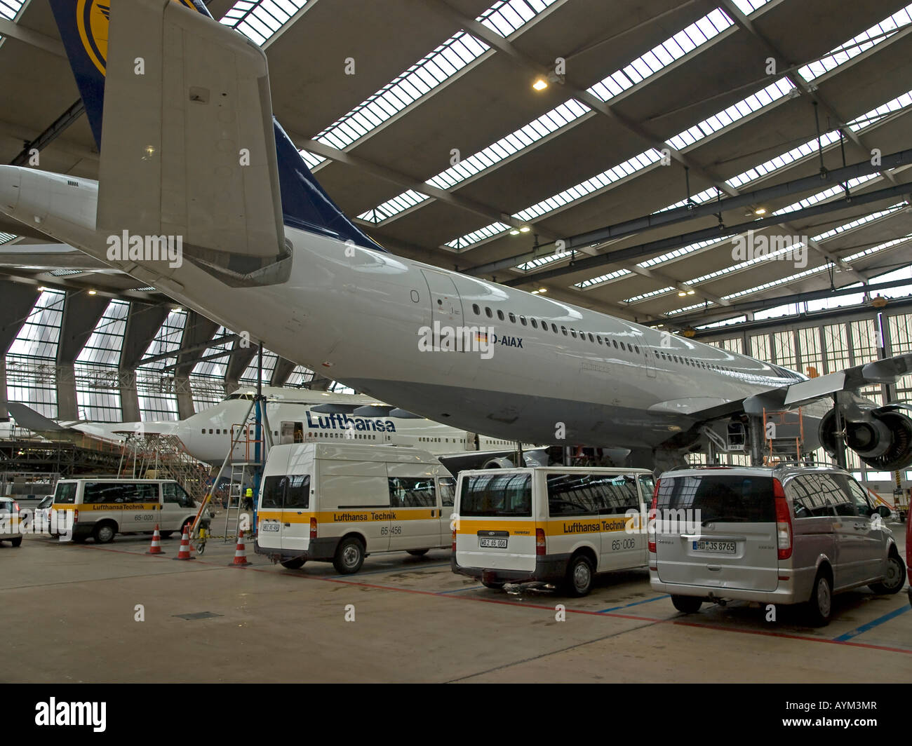 aeroplane Airbus A 340 Lufthansa service hall hangar airport Fraport ...