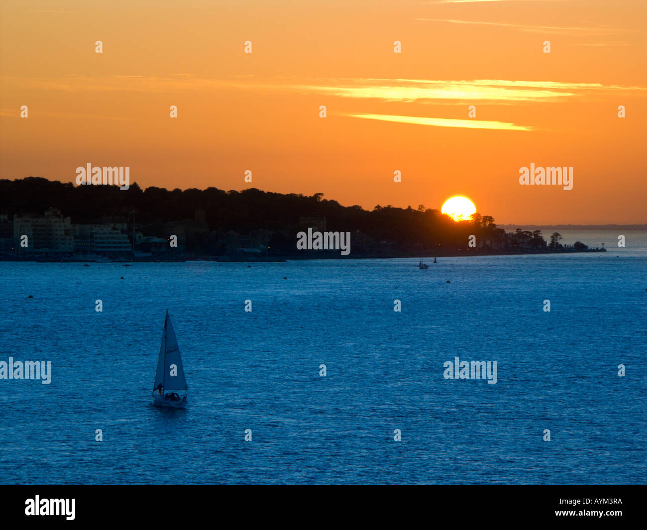 Southampton cowes water hi-res stock photography and images - Alamy
