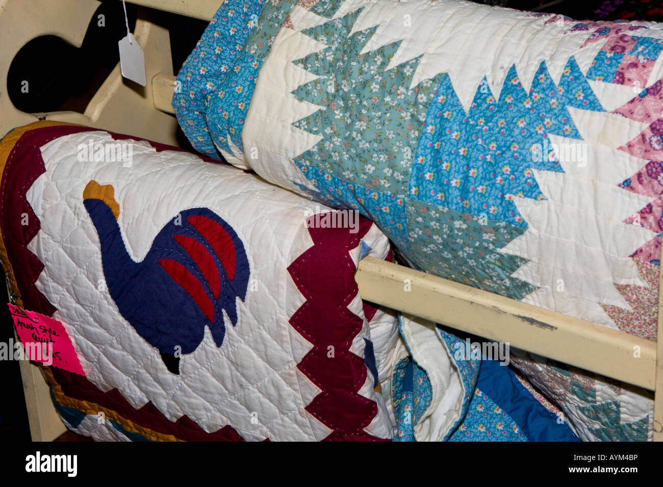 Hand made quilts hi-res stock photography and images - Alamy