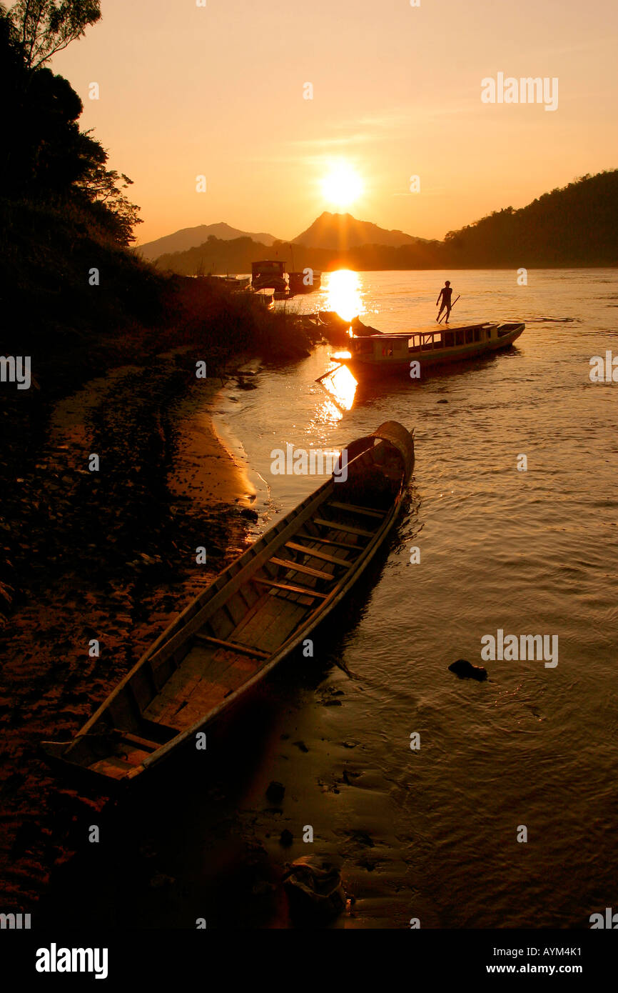 Color dusk lao laotian silhouette hi-res stock photography and images ...