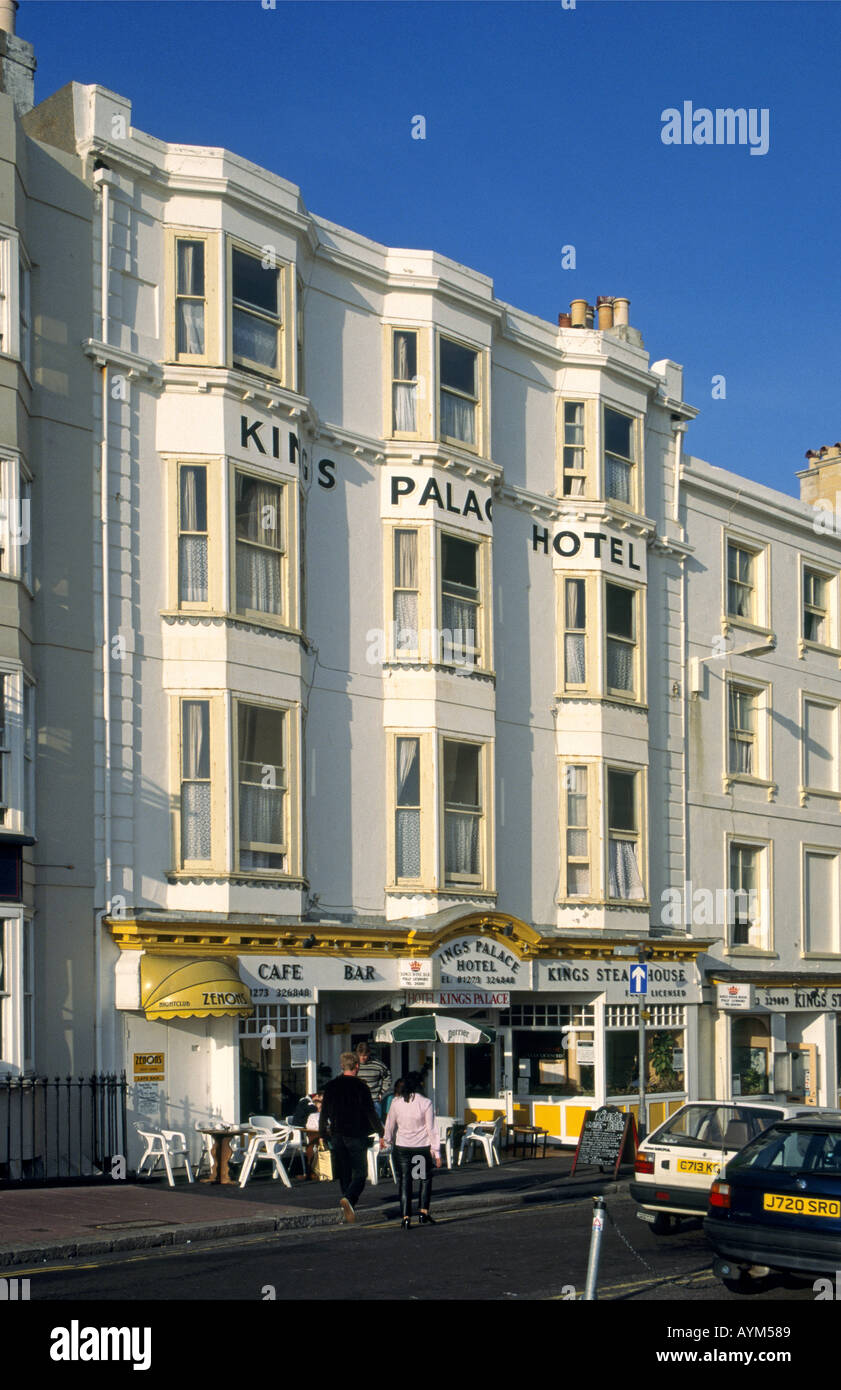 King palace cafe hi-res stock photography and images - Alamy