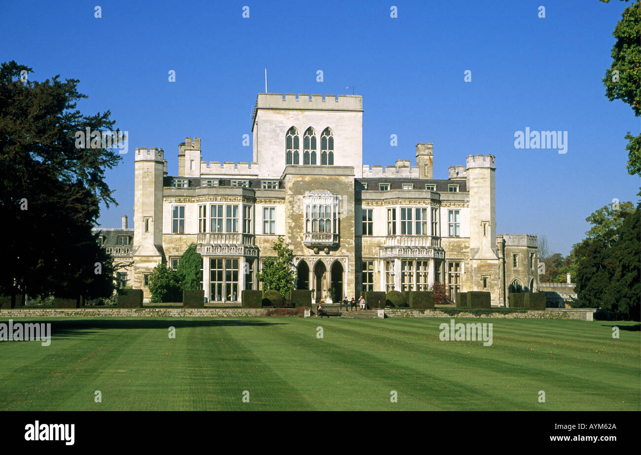 Ashridge management college hertfordshire hi-res stock photography and ...