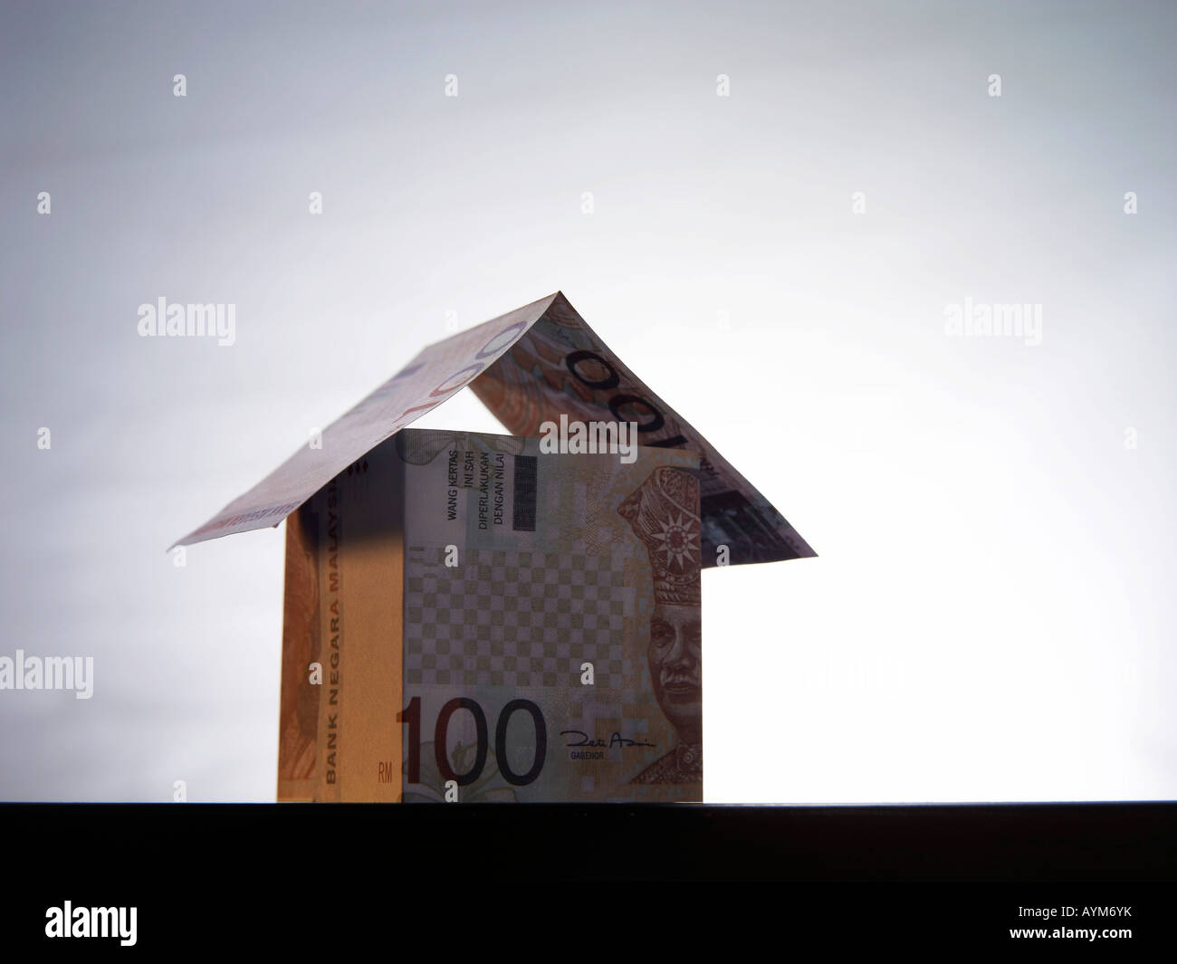 Investing in malaysia hi-res stock photography and images - Alamy