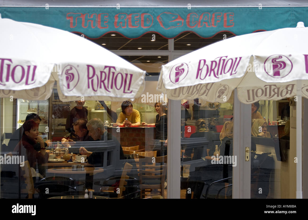 Diners in The Red Cafe Mayfair London W1 Stock Photo - Alamy