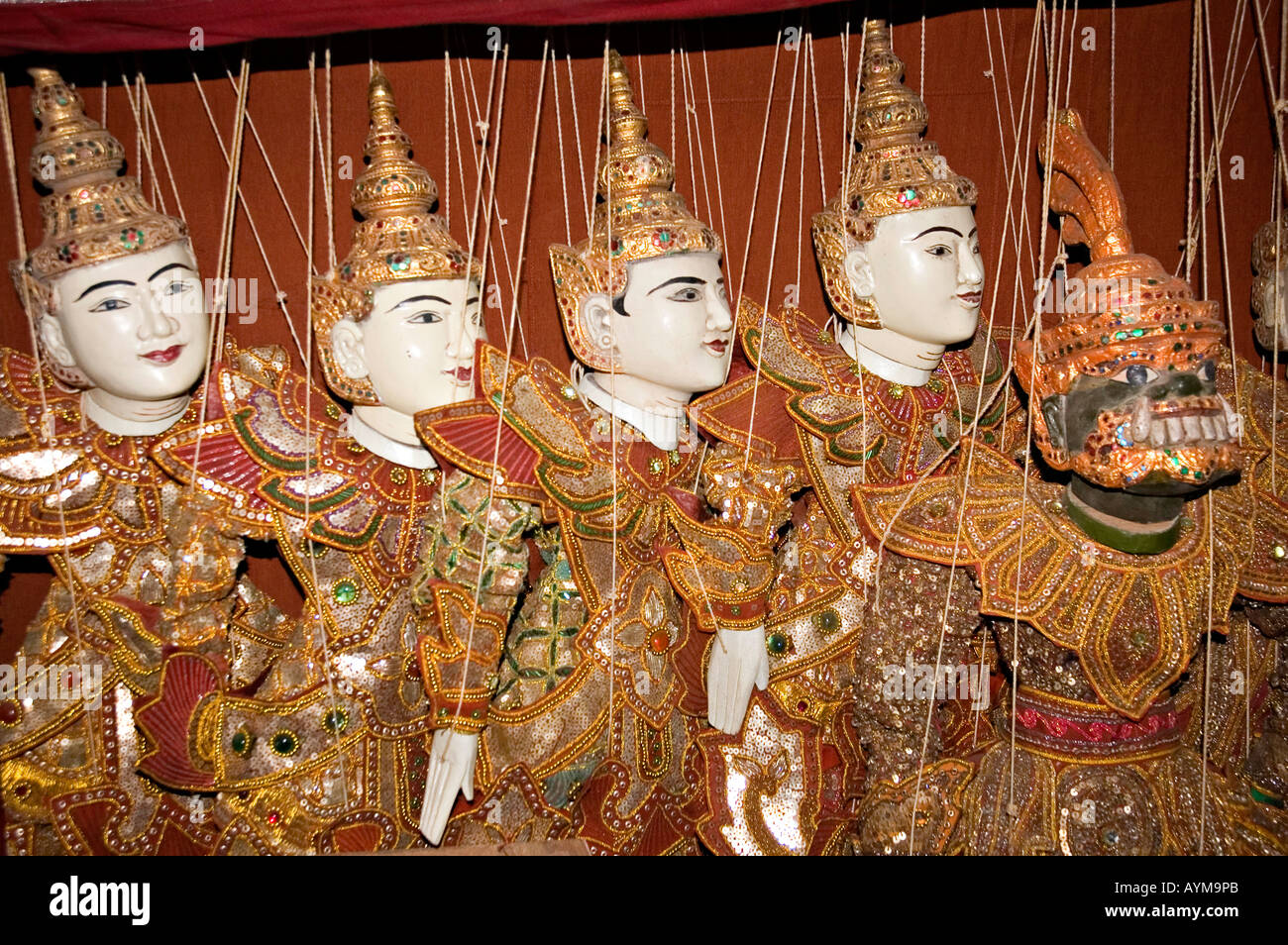 Marionette puppets hi-res stock photography and images - Alamy