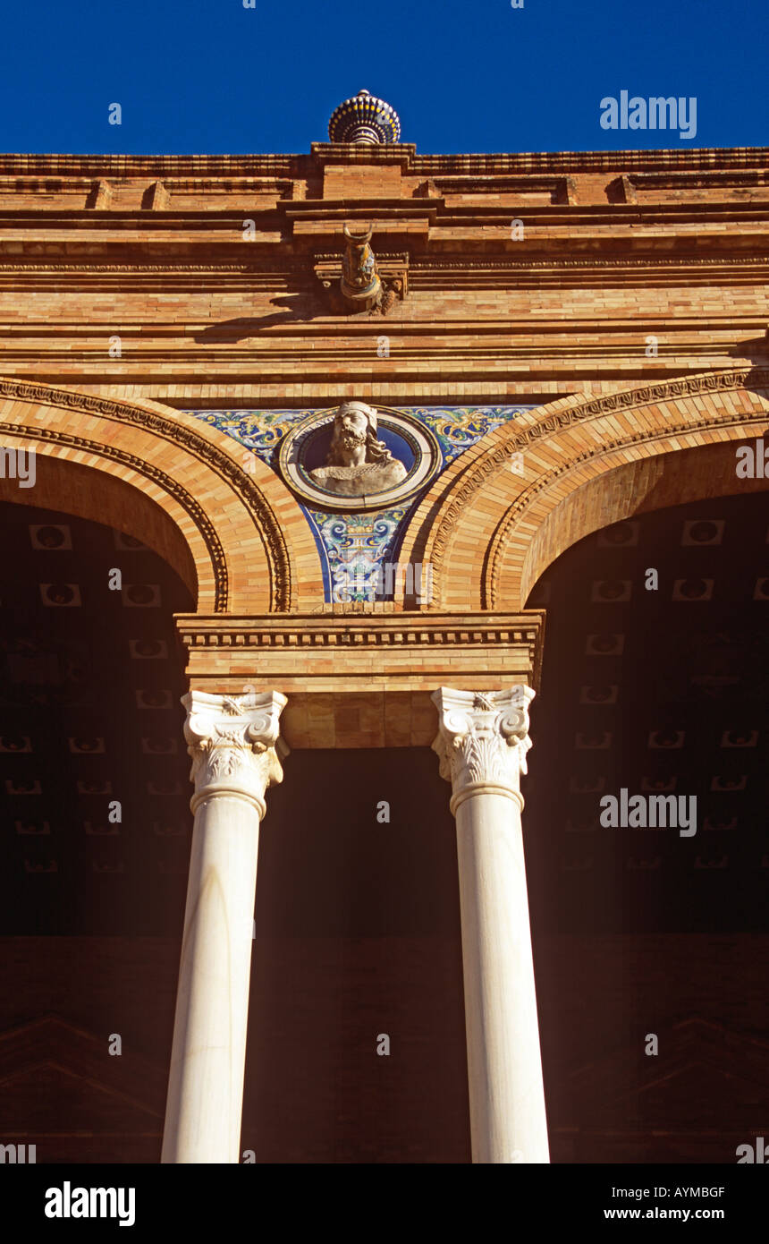 Curved building seville spain hi-res stock photography and images - Alamy