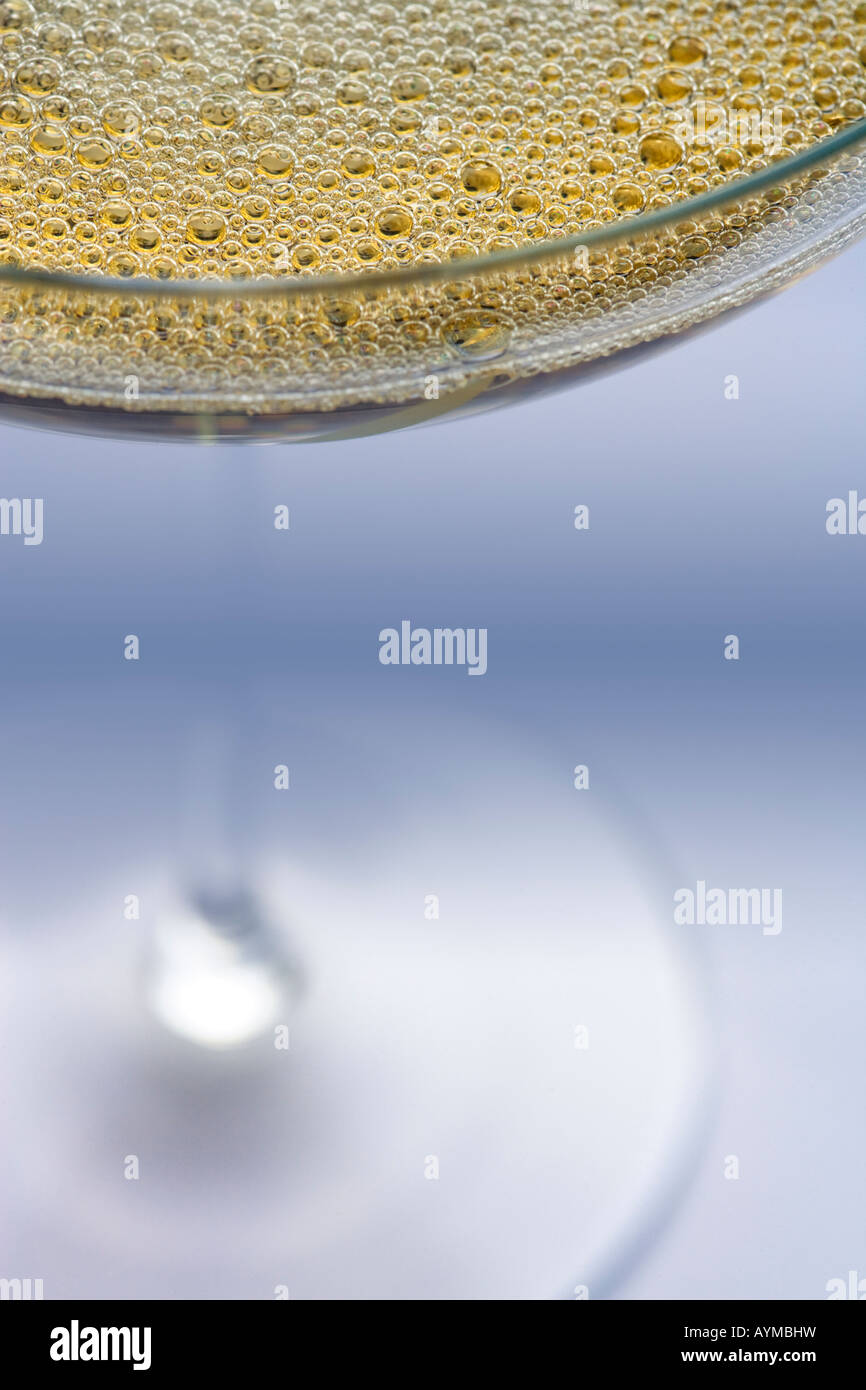 Champagne bubbles image hi-res stock photography and images - Alamy