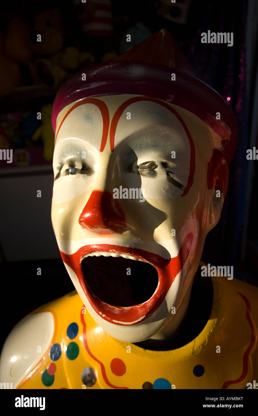 Sideshow clown game hi-res stock photography and images - Alamy